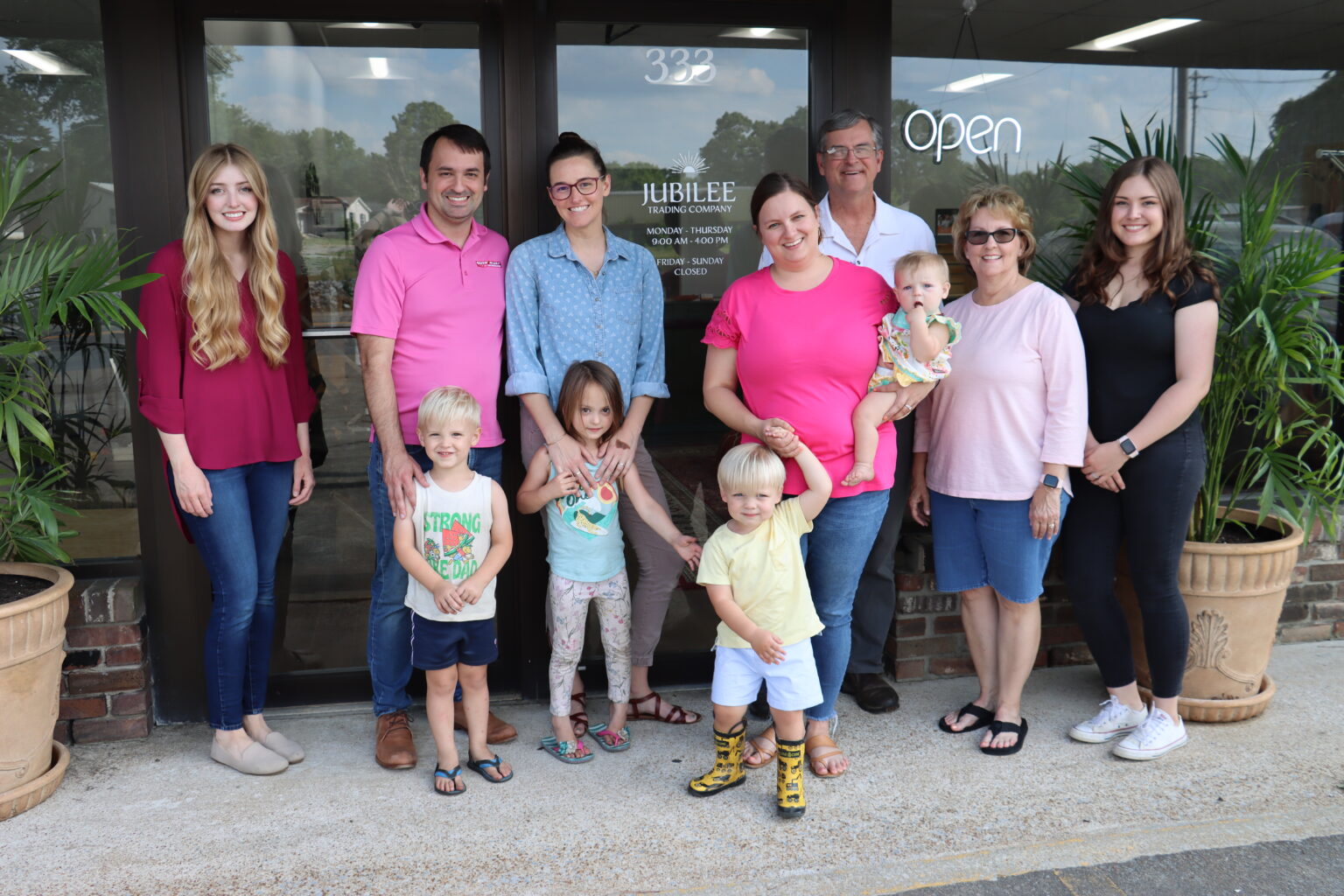 Edwards Oil Company Sponsors Chamber Membership for Non-Profit, Jubilee ...